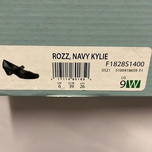 Life Stride | Shoes | Life Stride Rozz Mary Jane Pumps Size 9w Color ...